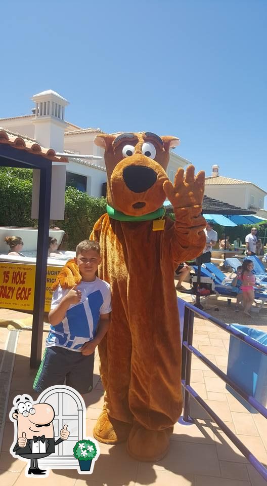 Scoobys Pool Bar, Albufeira - Restaurant reviews