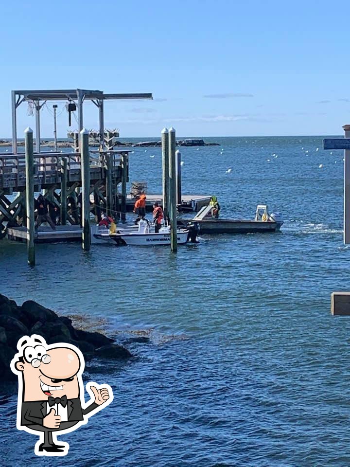 Frisbee's Wharf, Kittery - Restaurant menu, prices and reviews