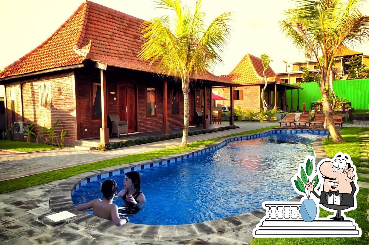 Arton Resort & Beach Club, Medewi - Restaurant reviews
