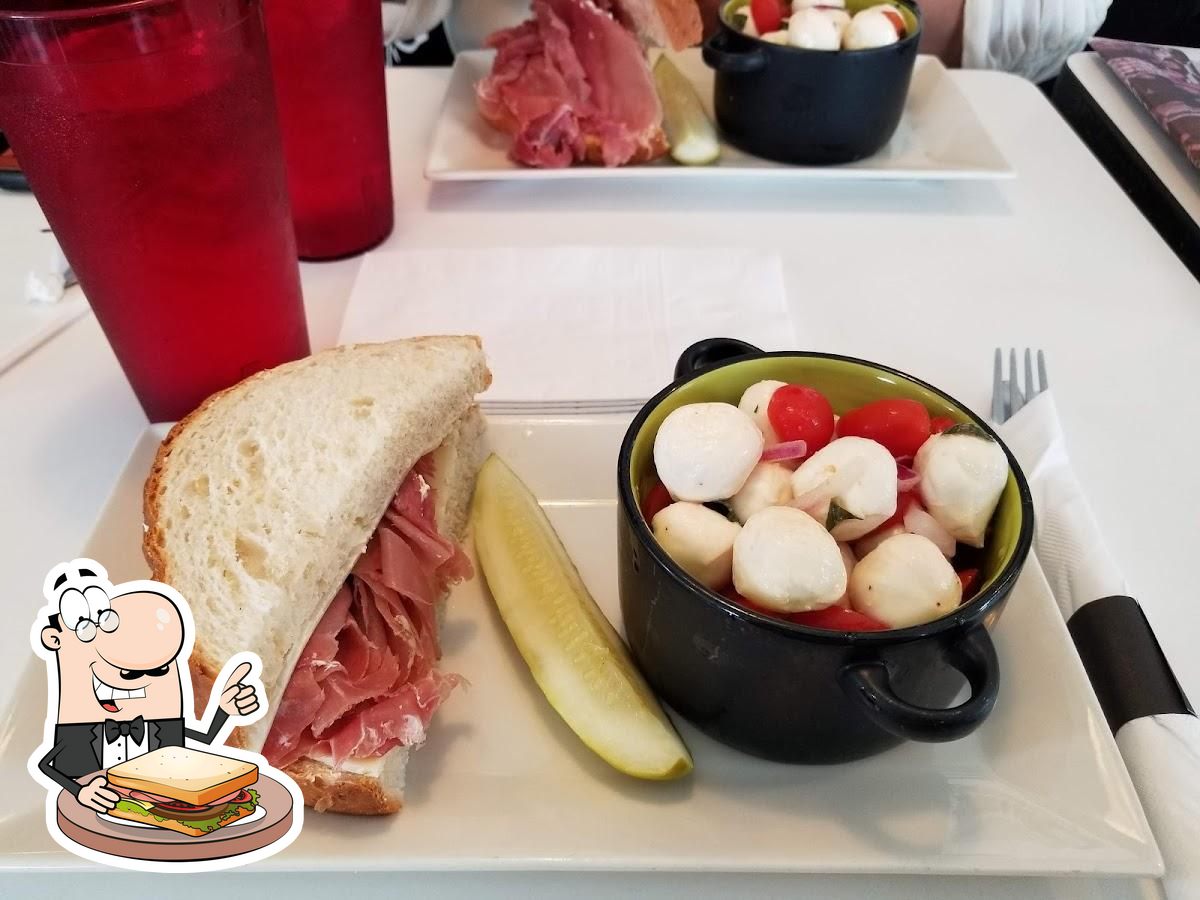 Maretti's Deli in Manitowoc - Restaurant menu and reviews