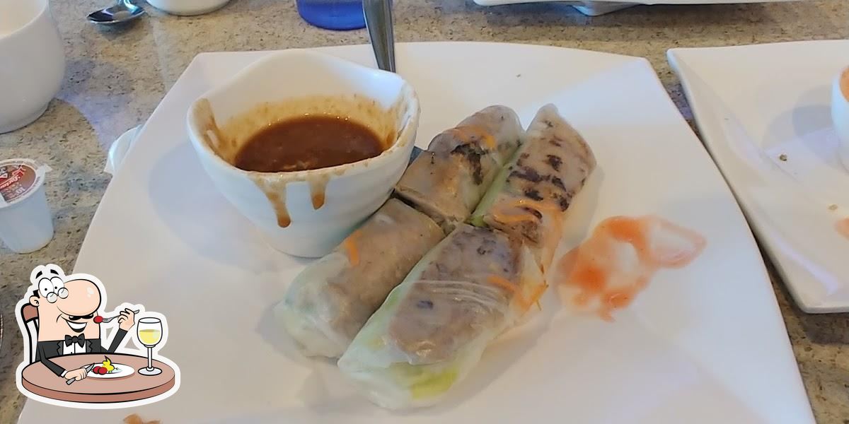 Summer Roll Restaurant in Saskatoon - Restaurant menu and reviews