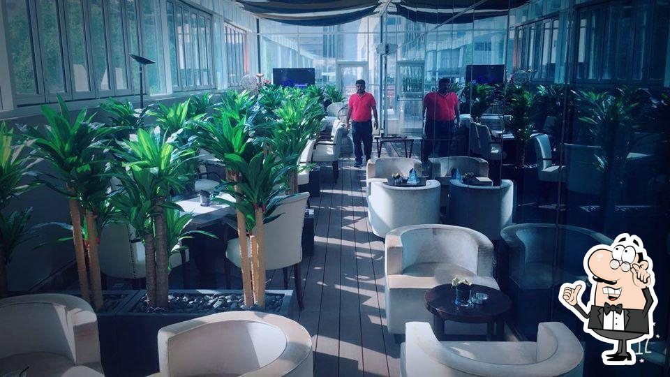 Signature Terrace Sheesha Cafe, Dubai