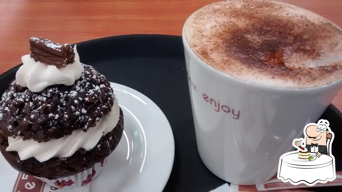 Cafe Zinho, 1 Hardshaw St in St Helens - Restaurant reviews