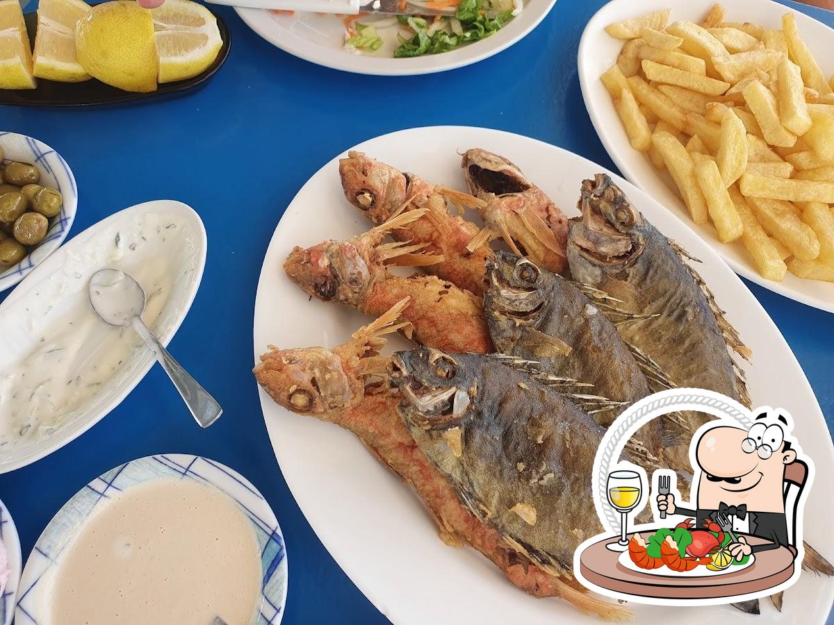 GoldFish Cafe, Oroklini, XMCG+GGJ - Restaurant reviews