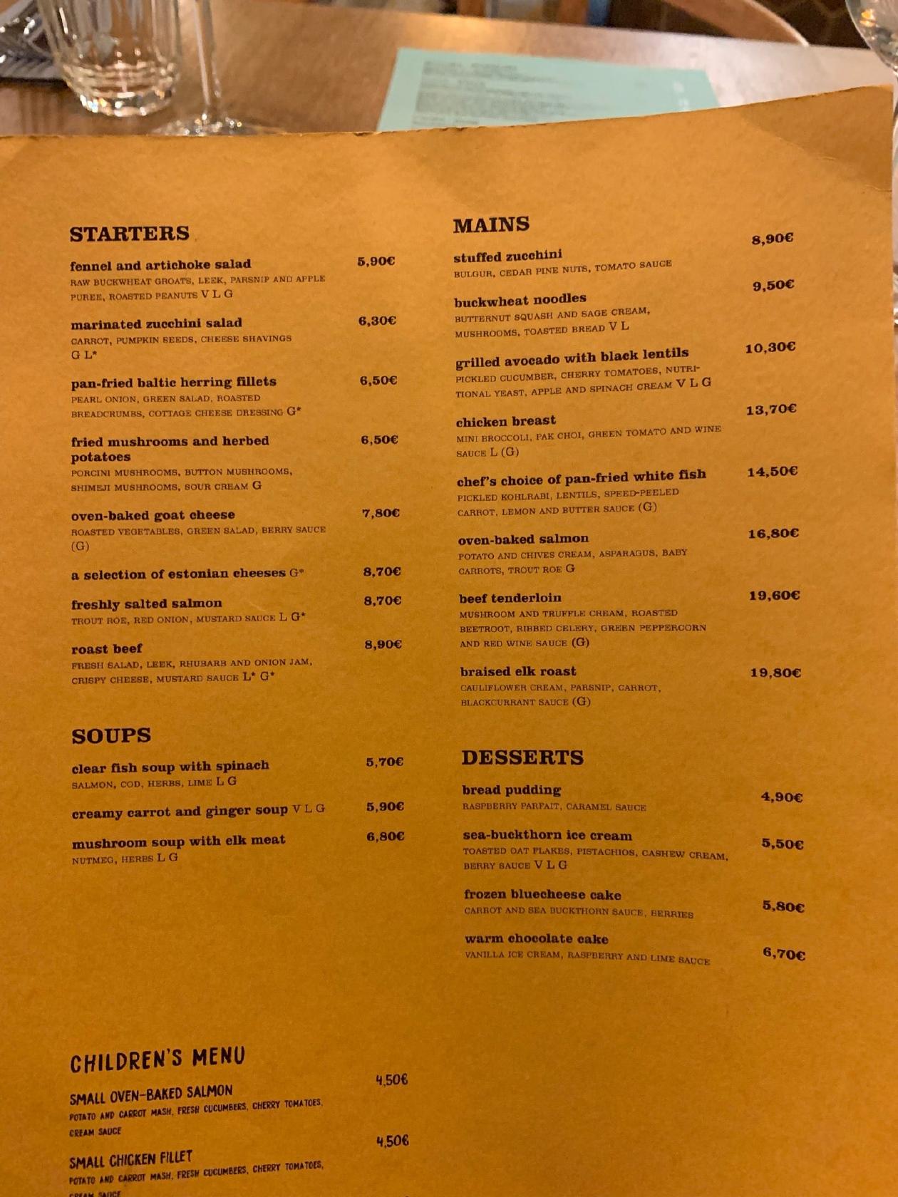 Menu at Väike-rataskaevu restaurant, Tallinn