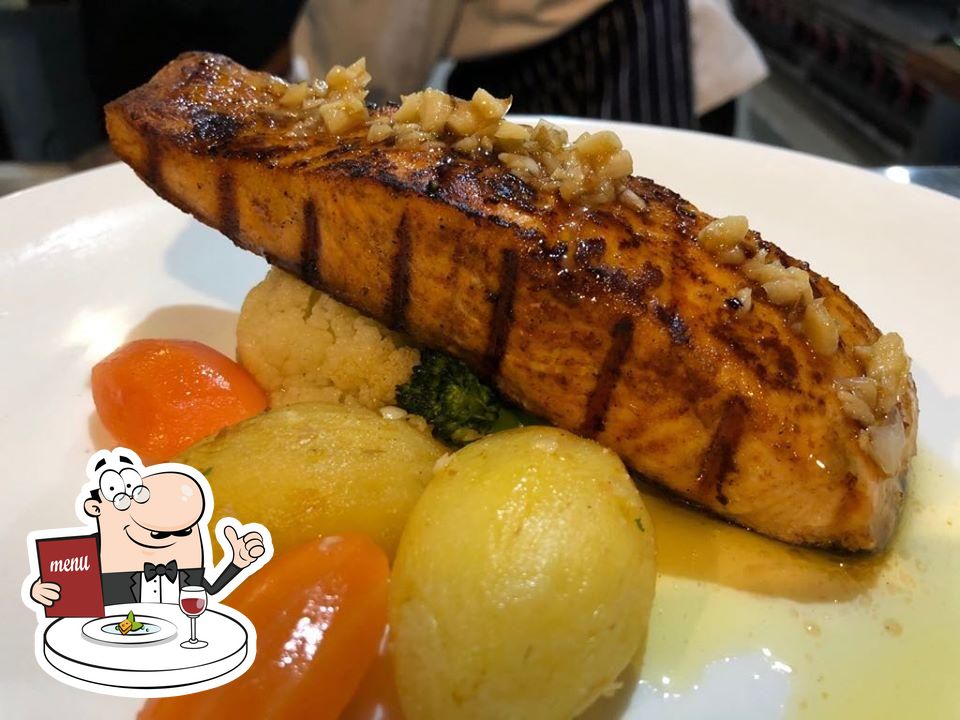 Ombak Bar, Batam - Restaurant reviews
