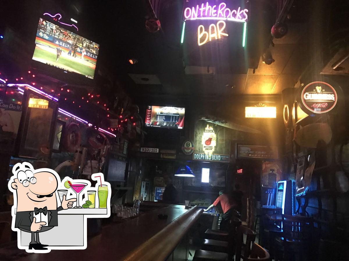 On the Rocks Bar in Miami Beach - Restaurant reviews