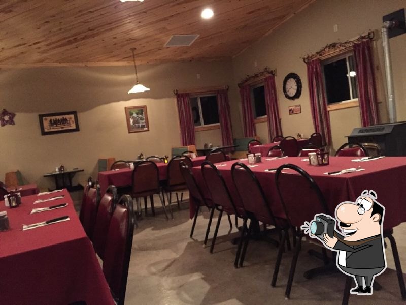 Two Bit Saloon & Steakhouse in Quinn - Restaurant reviews