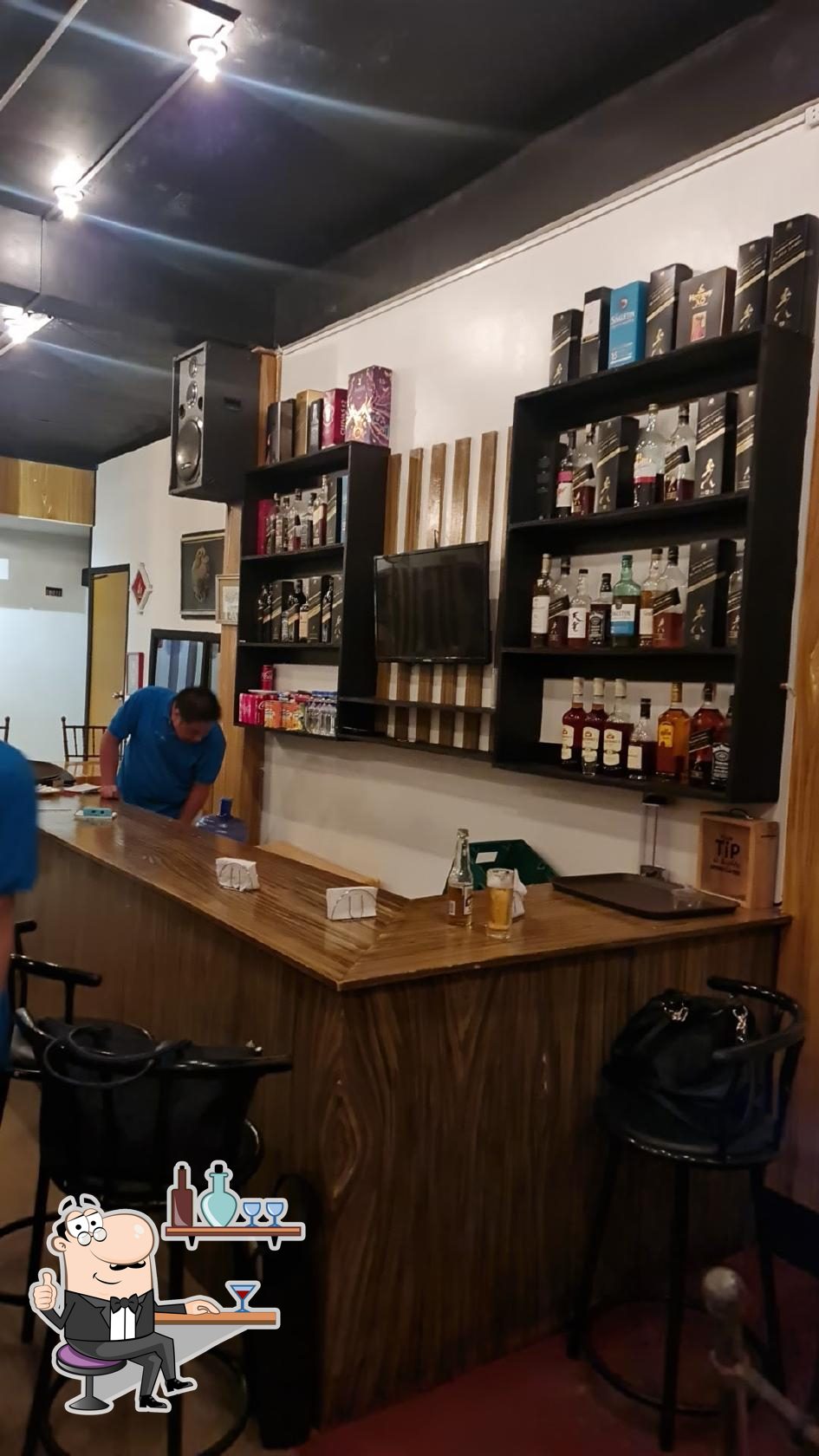 Chillax Bar, Makati, Vito Cruz - Restaurant menu, prices and reviews