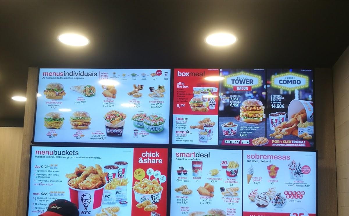 Menu em KFC restaurante, Montijo, R. da Azinheira Loja 1.23