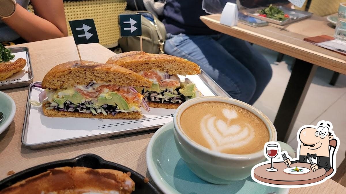 Café BOUNDLESS by REACTION (Tai Po), Hong Kong, Ting Kok Rd - Opiniones ...