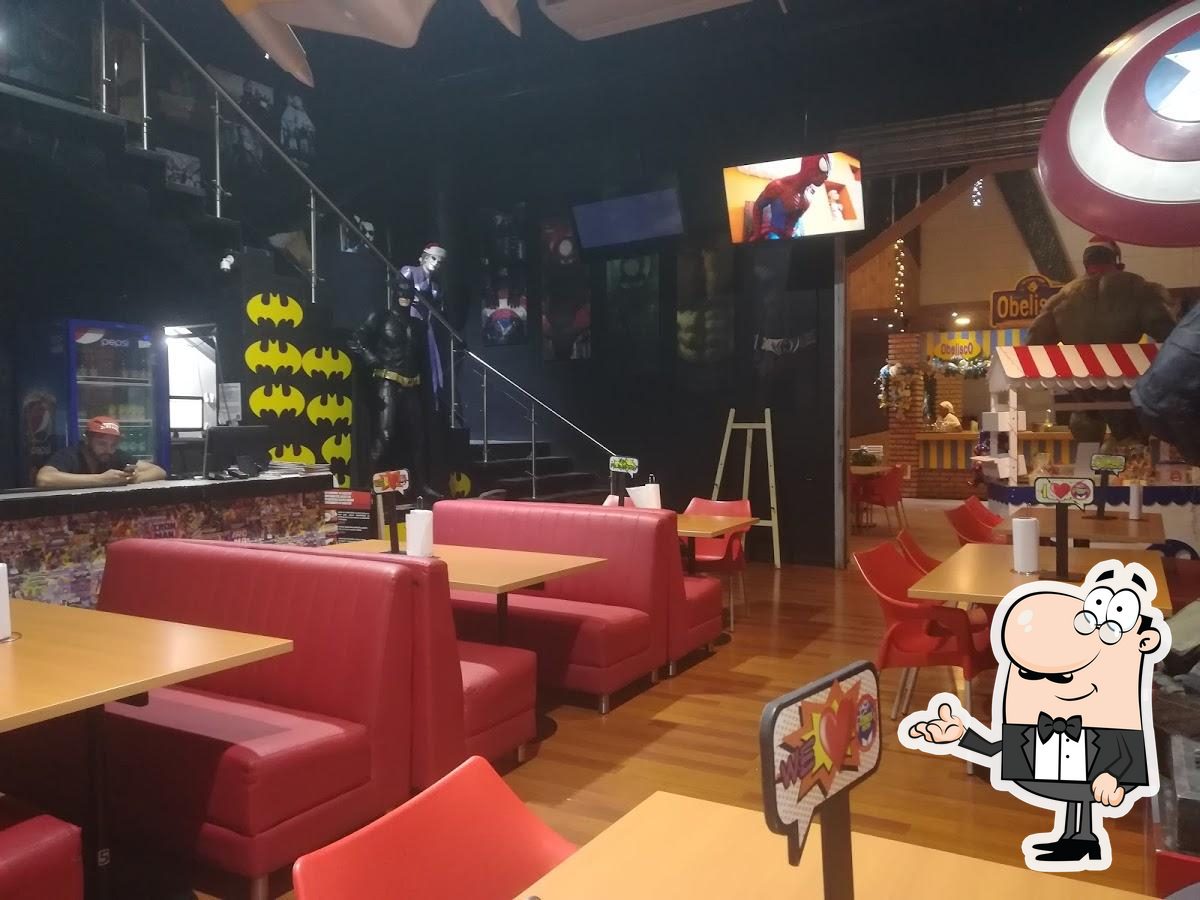 Restaurante Comics Factory, Cali, Av. Joaquín Borrero Sinisterra #4931 ...