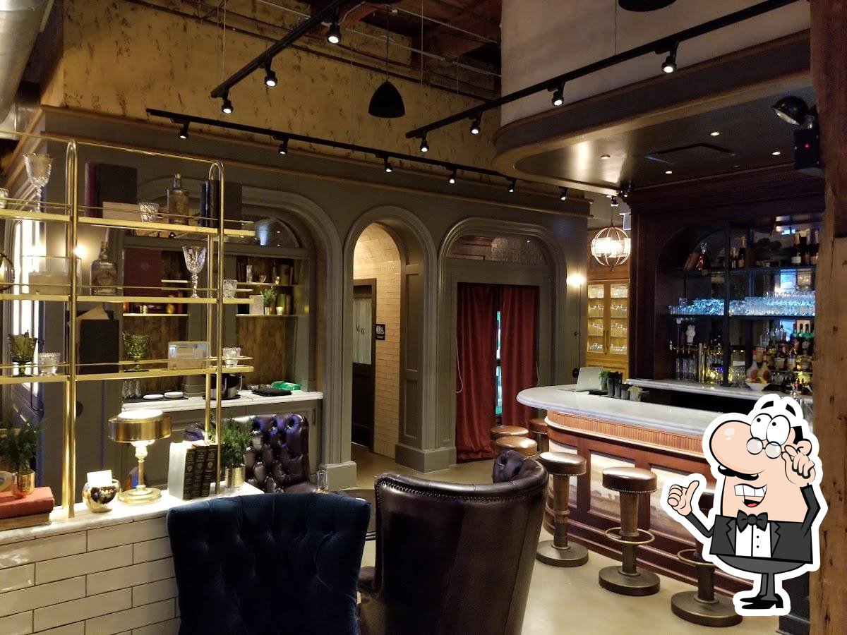 Taste 222, Chicago, Clinton - Restaurant menu, prices and reviews