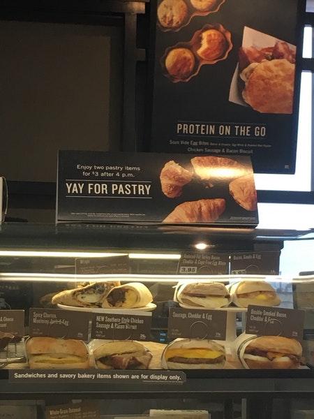 Carta de Starbucks, Los Angeles, 11727 W Olympic Blvd