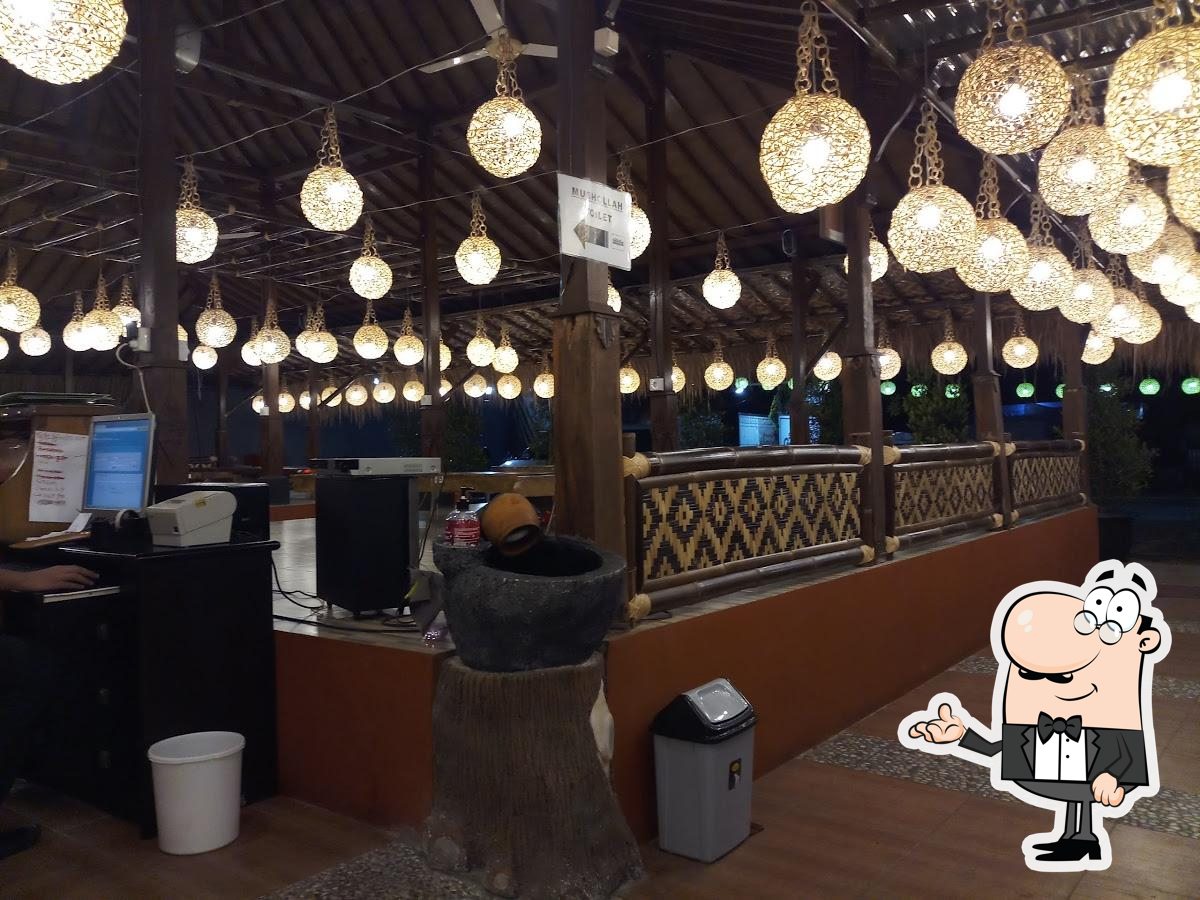 Saung Gandasari Cab. Bojongsari Sawangan Depok (Tradisional & Seafood ...