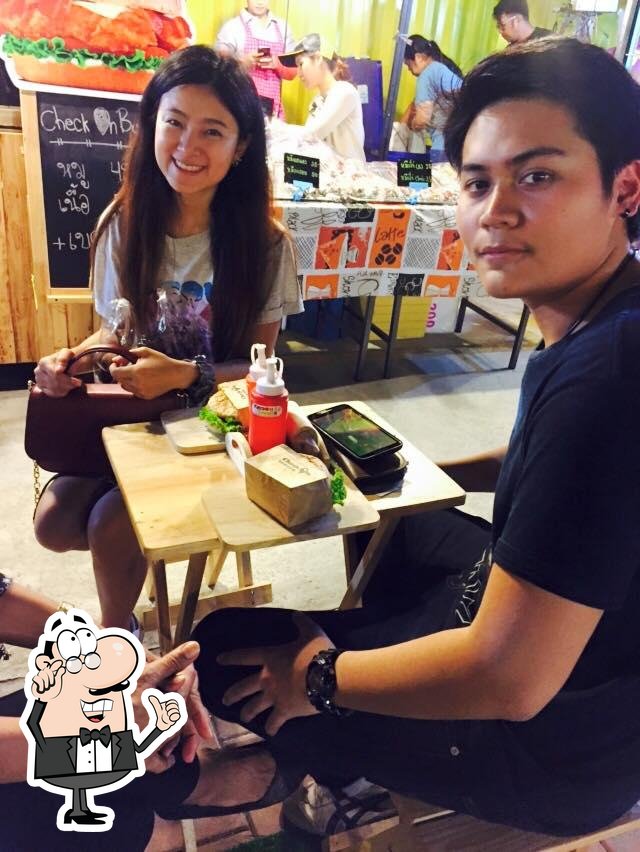 Check in Burger desserts, Bangkok - Restaurant reviews