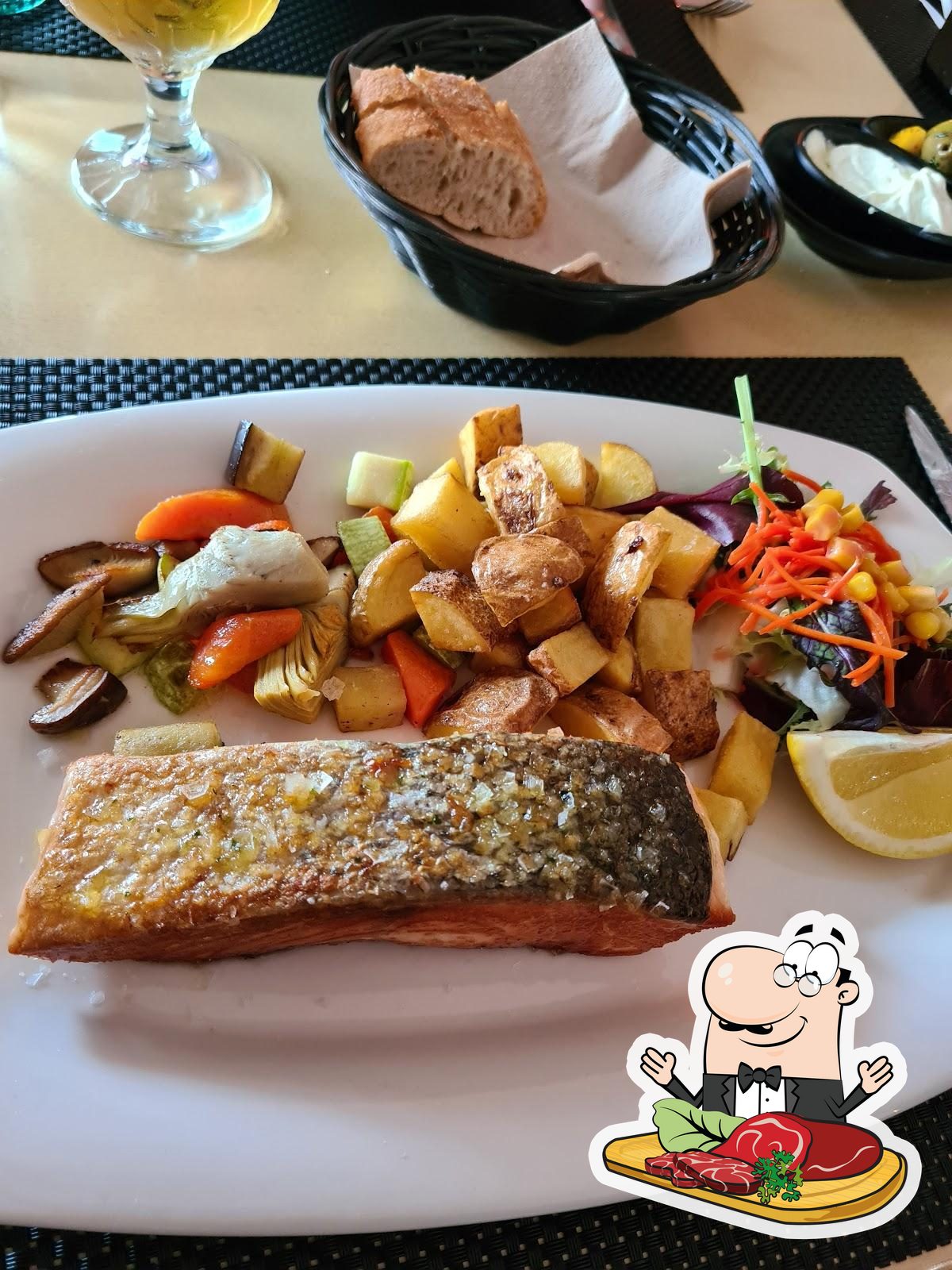 Restobar MOS in Son Serra de Marina - Restaurant reviews