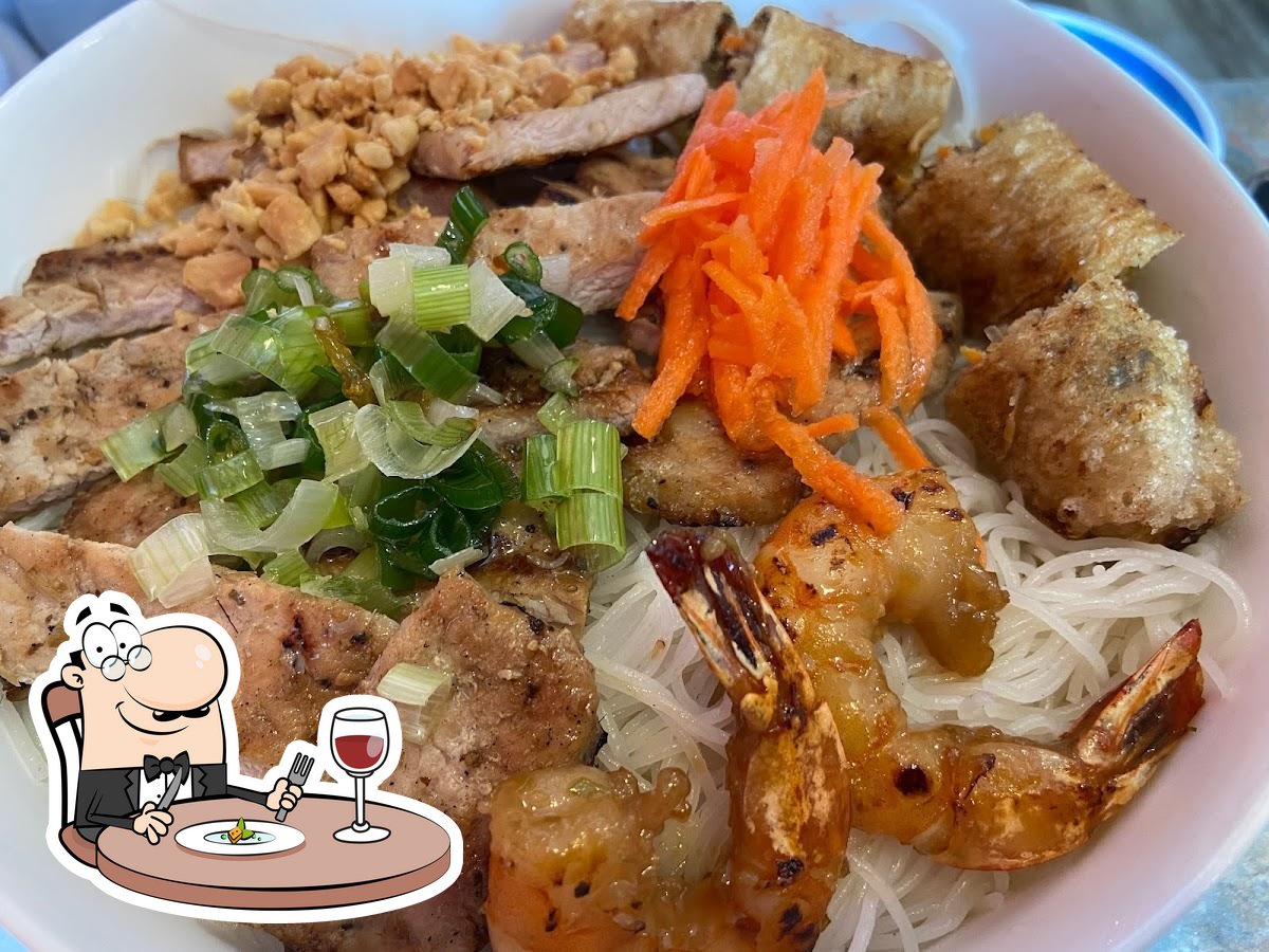 Saigon Roll Restaurant in Saskatoon - Restaurant menu and reviews