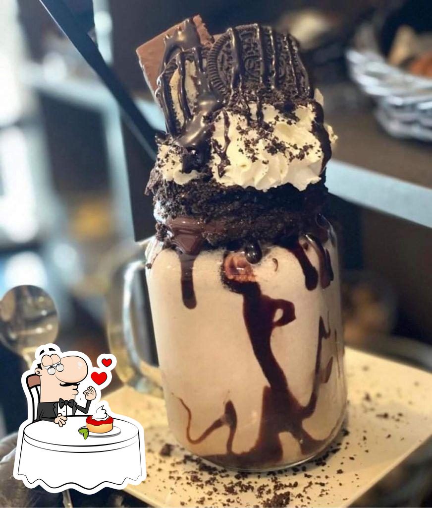 Chocolate Bar Brugge/Belgian waffles&ChocoKebab, Bruges - Restaurant ...