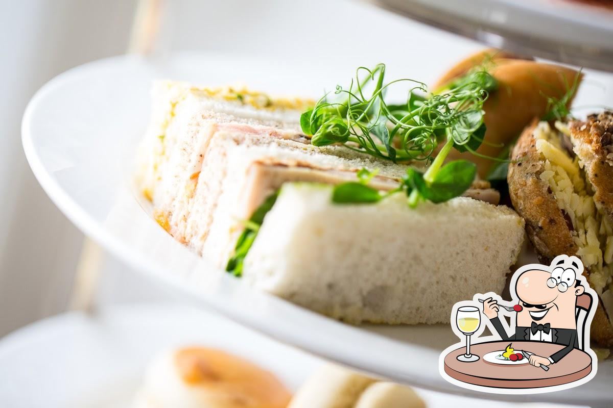 Lounges at The Grove in Watford - Restaurant menu and reviews