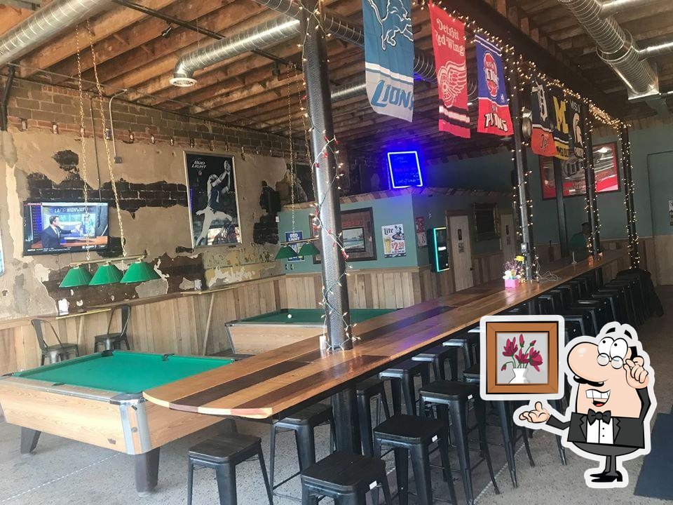 Turnaround Bar, Detroit - Restaurant menu, prices and reviews
