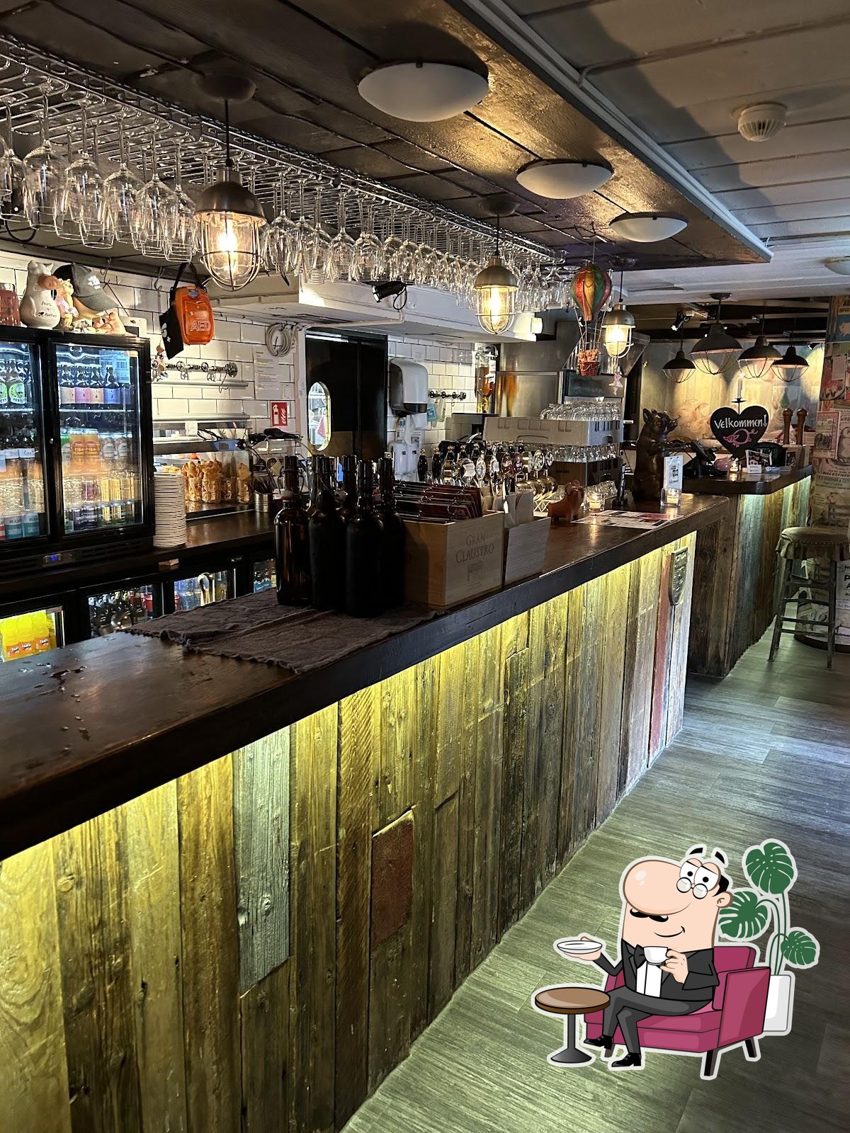Den Glade Gris, Oslo - Restaurant menu, prices and reviews