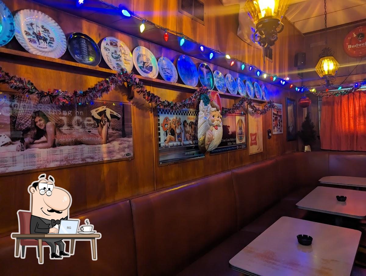 Stanley's Bar & Grill, Ford City - Restaurant menu, prices and reviews