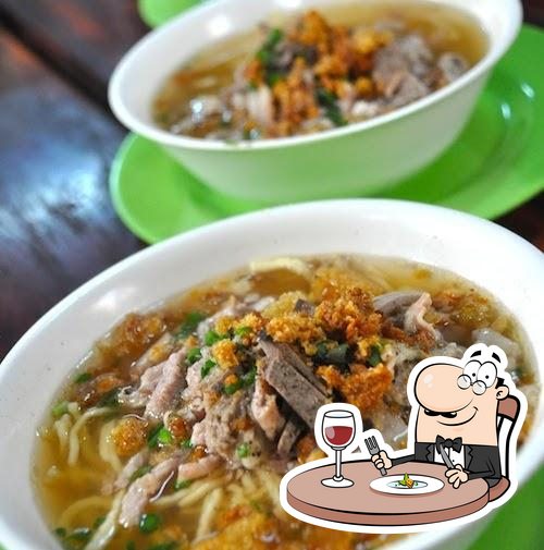 Al & Ad's Original Special Lapaz Batchoy restaurant, San Miguel ...