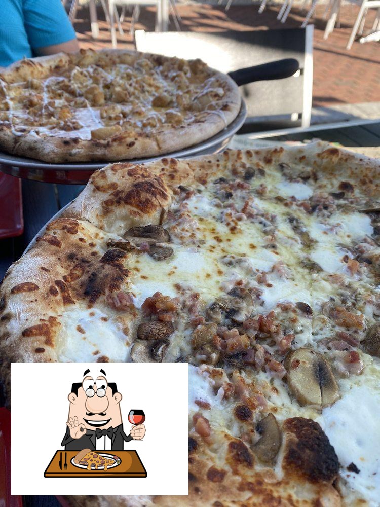 Ferrari Pizza Bar in East Rochester - Restaurant menu and reviews
