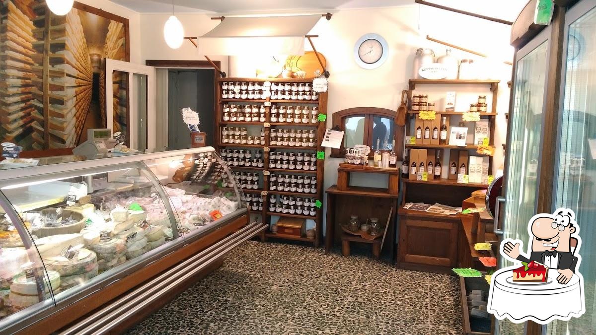 Beppino Occelli - Valcasotto (Stagionature e spaccio aziendale) pub ...