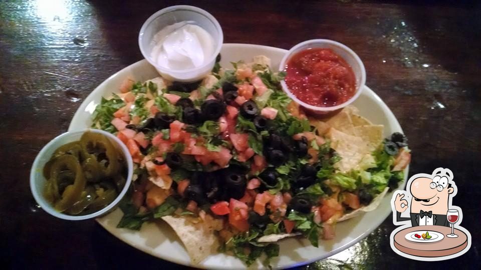 Fox Hole Tap And Pizzeria in McHenry - Restaurant menu and reviews
