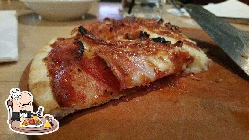 Dal's Restaurant & Lounge, 701 Regent Ave W in Winnipeg - Restaurant ...