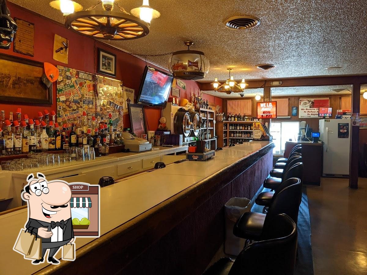D's Oregon Trail, Mills - Restaurant menu, prices and reviews