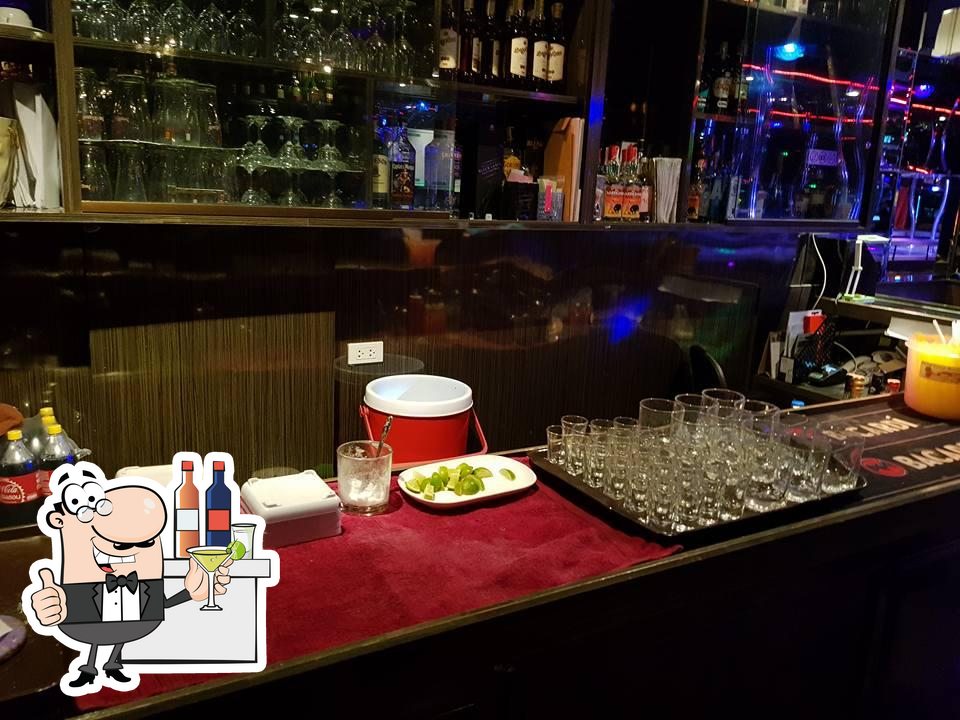 Five Star Bar, Bangkok, 4/48 Soi Cowboy - Restaurant reviews