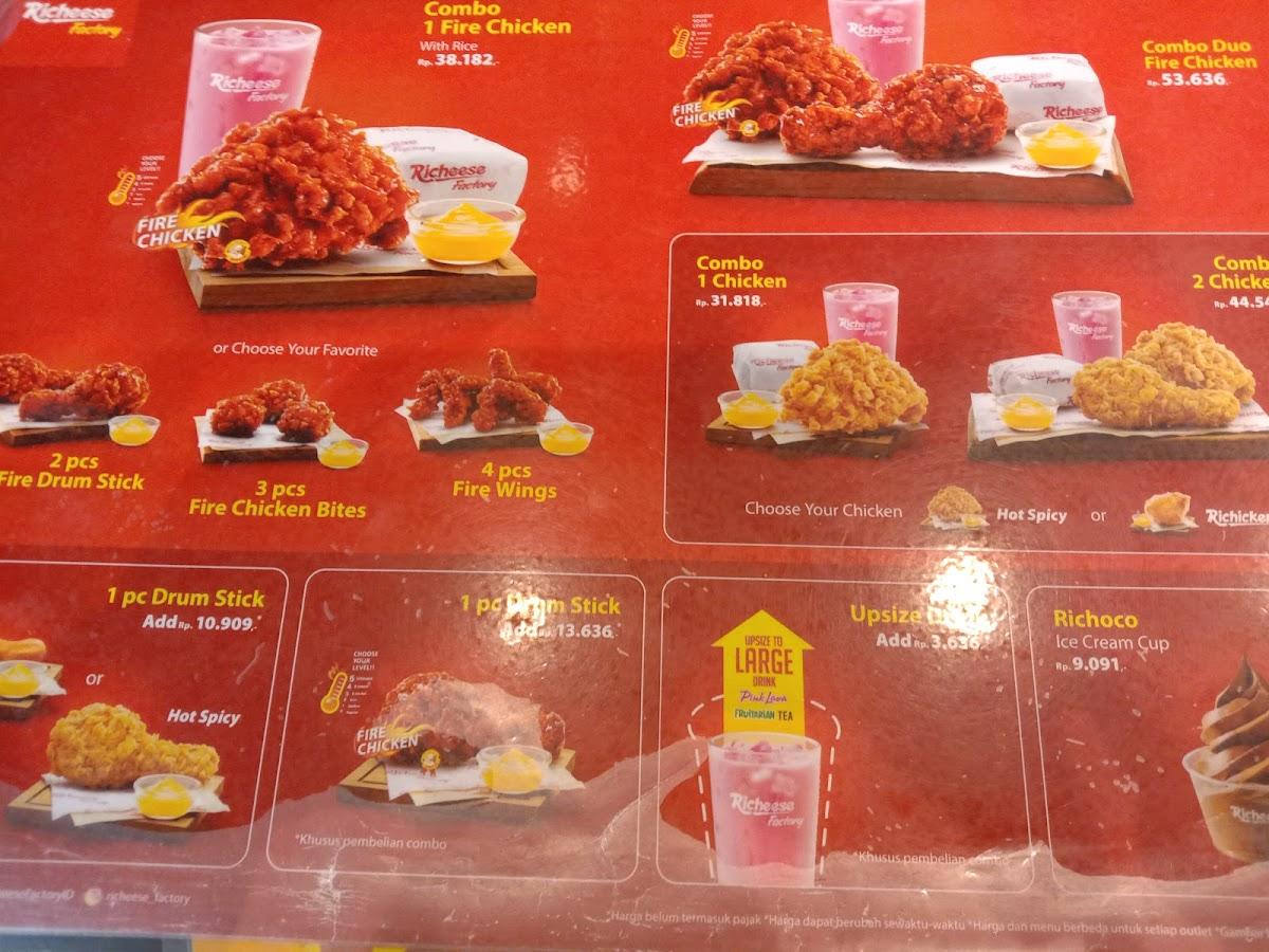 Menu at Richeese Factory Transmart restaurant, Jember