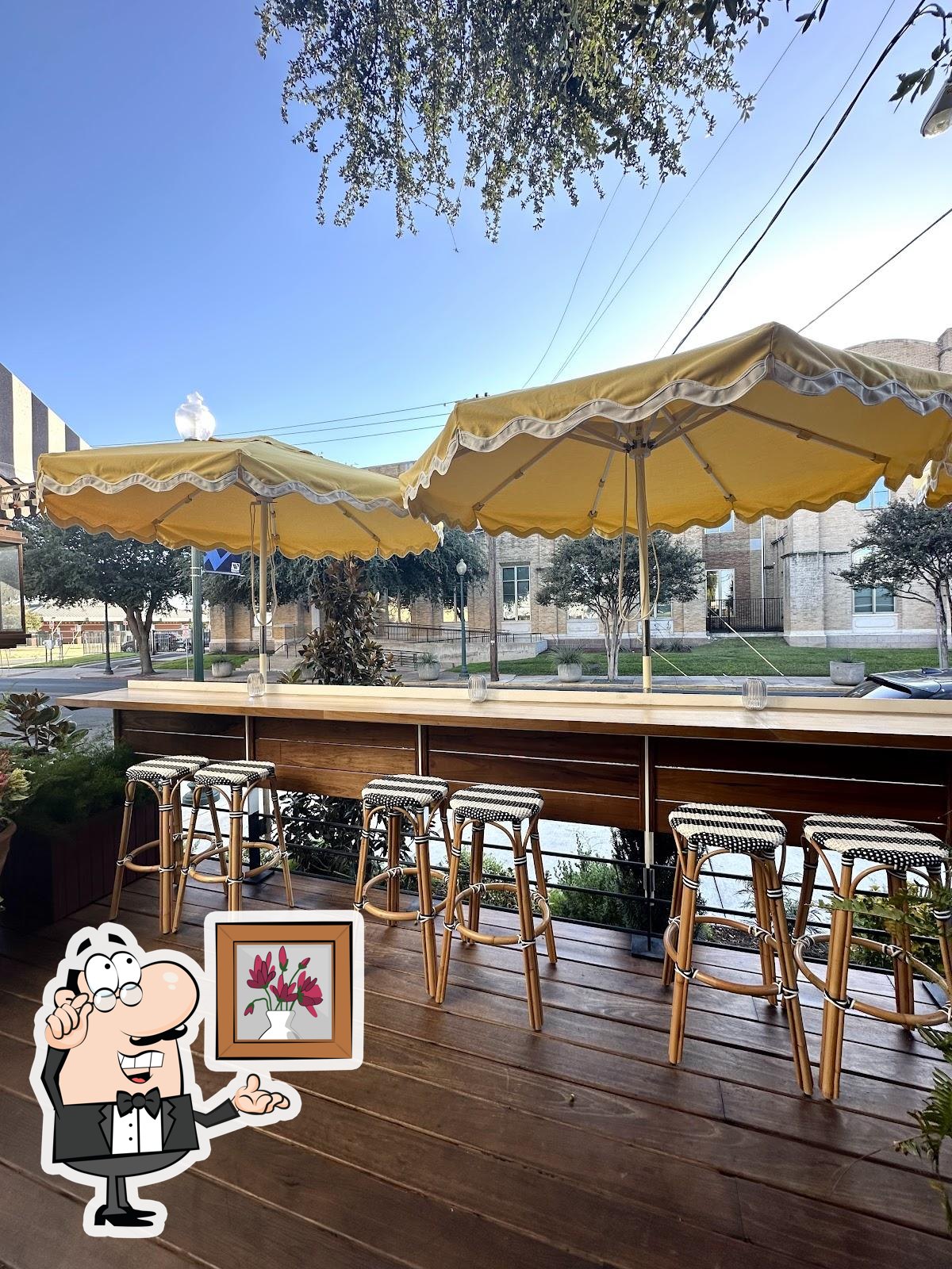Opal's Oysters, Waco - Restaurant menu, prices and reviews