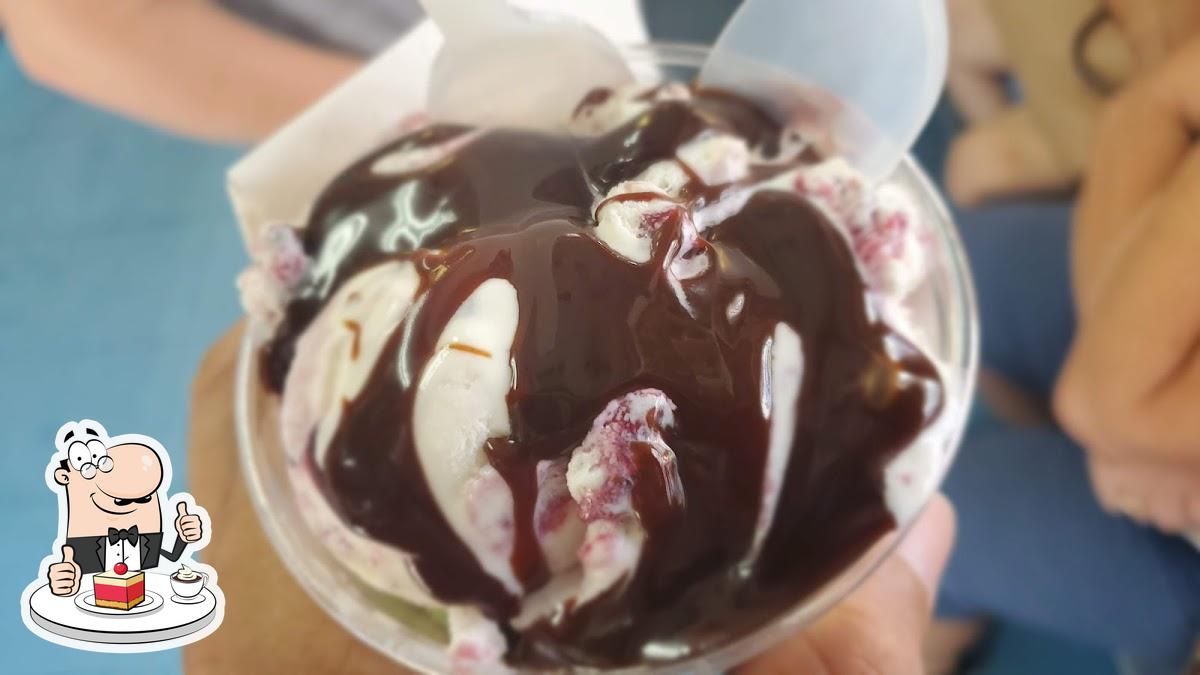 Oink's Dutch Treat in New Buffalo - Restaurant menu and reviews