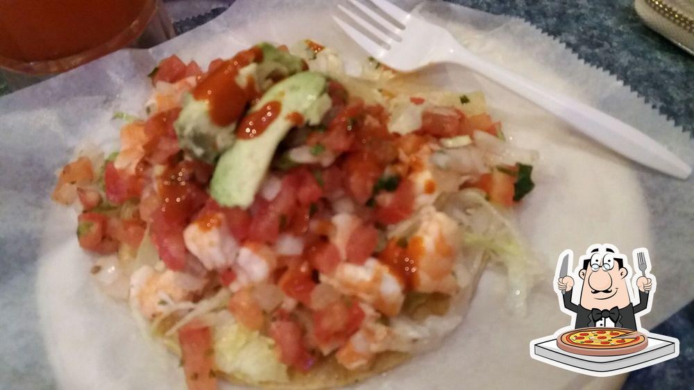 Chilos, 1150 Edgebrook Dr in Houston - Restaurant menu and reviews