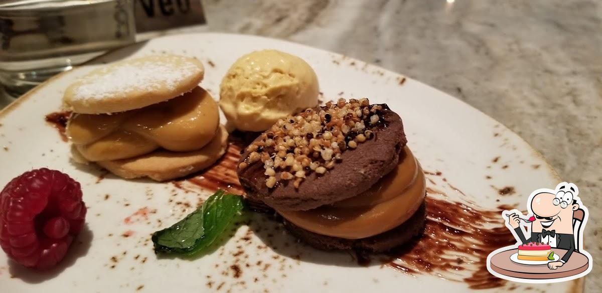 Tanta Chicago in Chicago - Restaurant menu and reviews