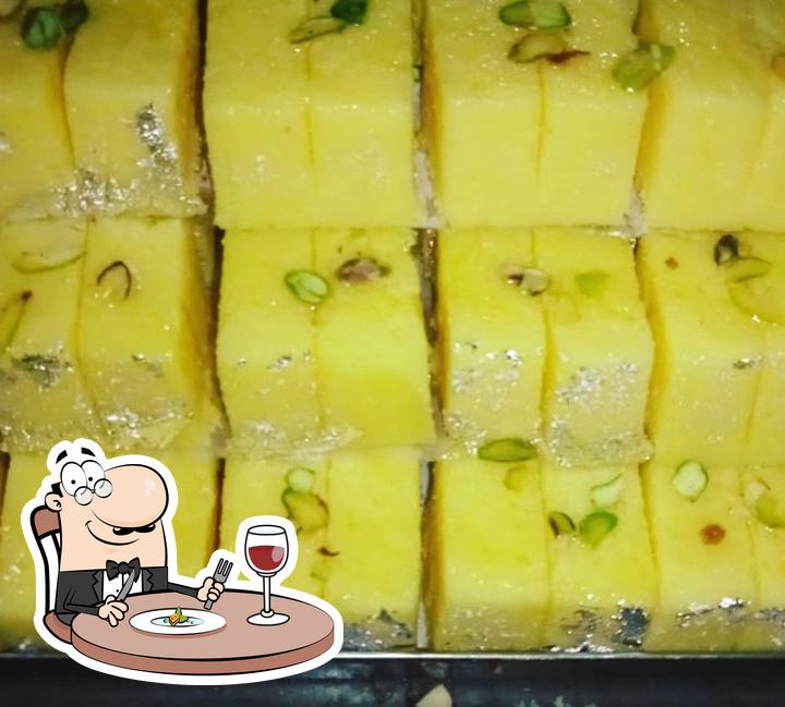 Pavalakodi Jayaraman Sweets & Snacks, Chennai - Restaurant reviews