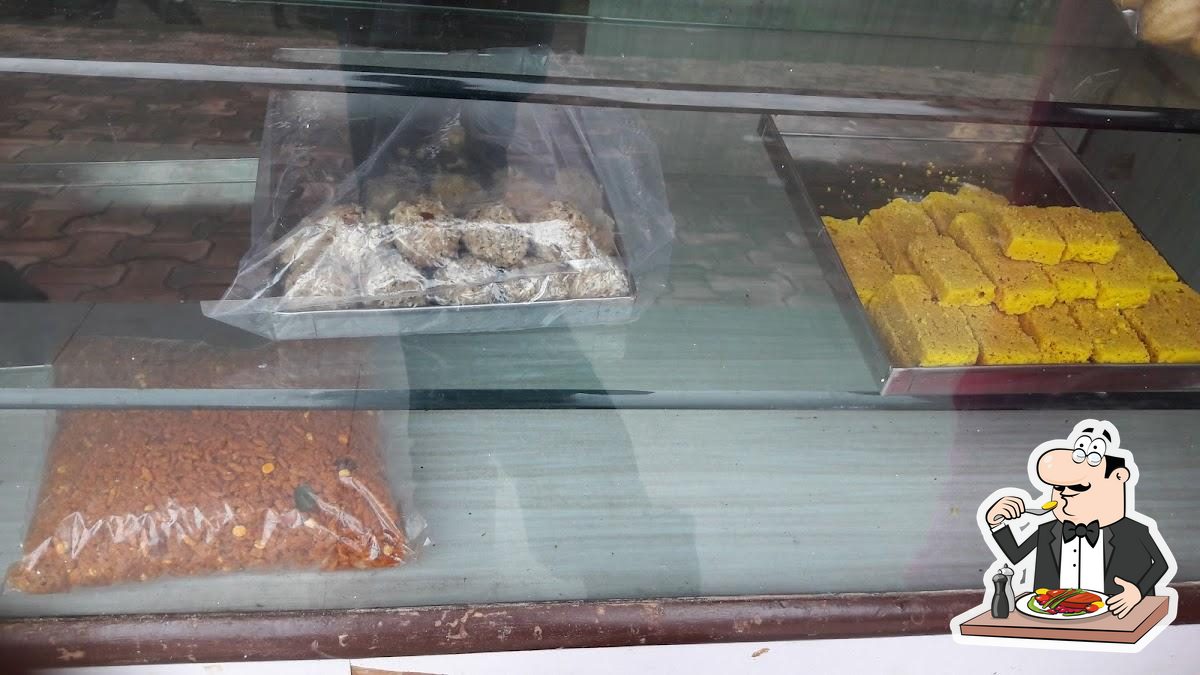 New Central Bakery Sweet Mart And Cake Shopee, Kolhapur