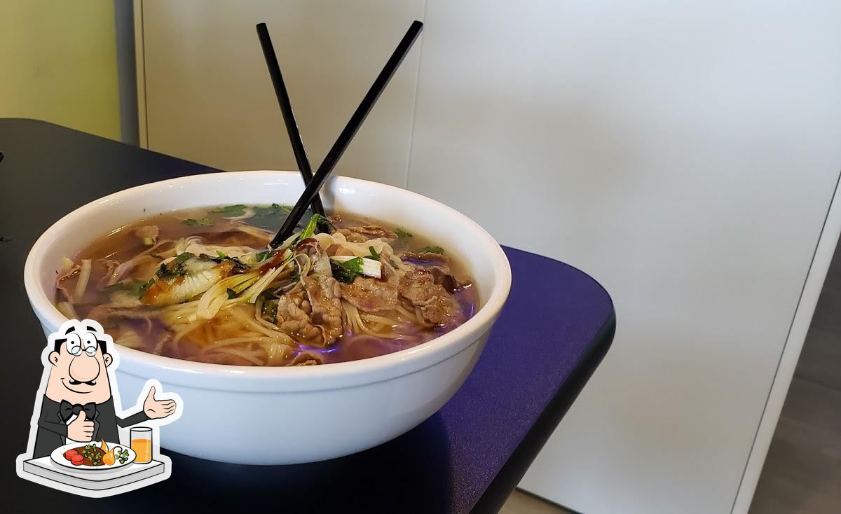 Authentic Vietnamese Pho House (BARRHAVEN LOCATION), Ottawa, Strandherd ...