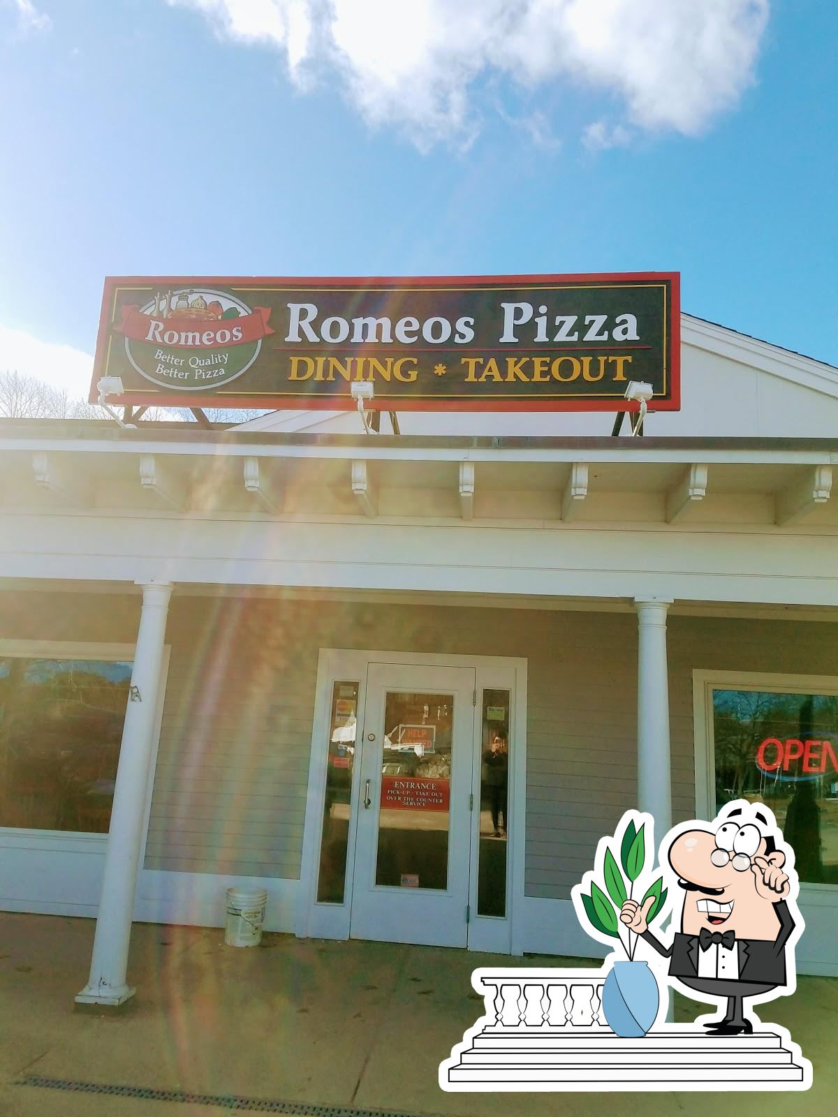 Romeos Pizza in Yarmouth - Restaurant menu and reviews