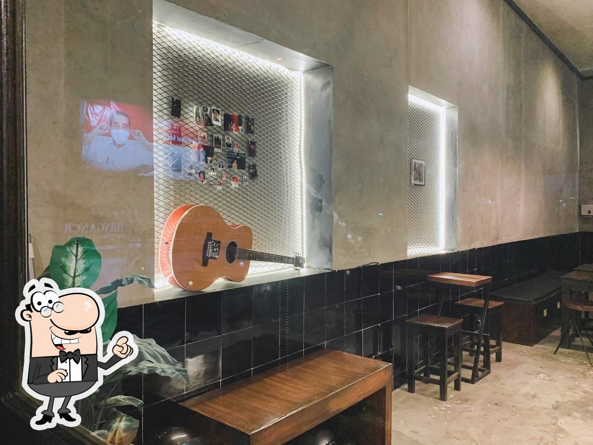 Ding Coffee, Bandung - Restaurant reviews