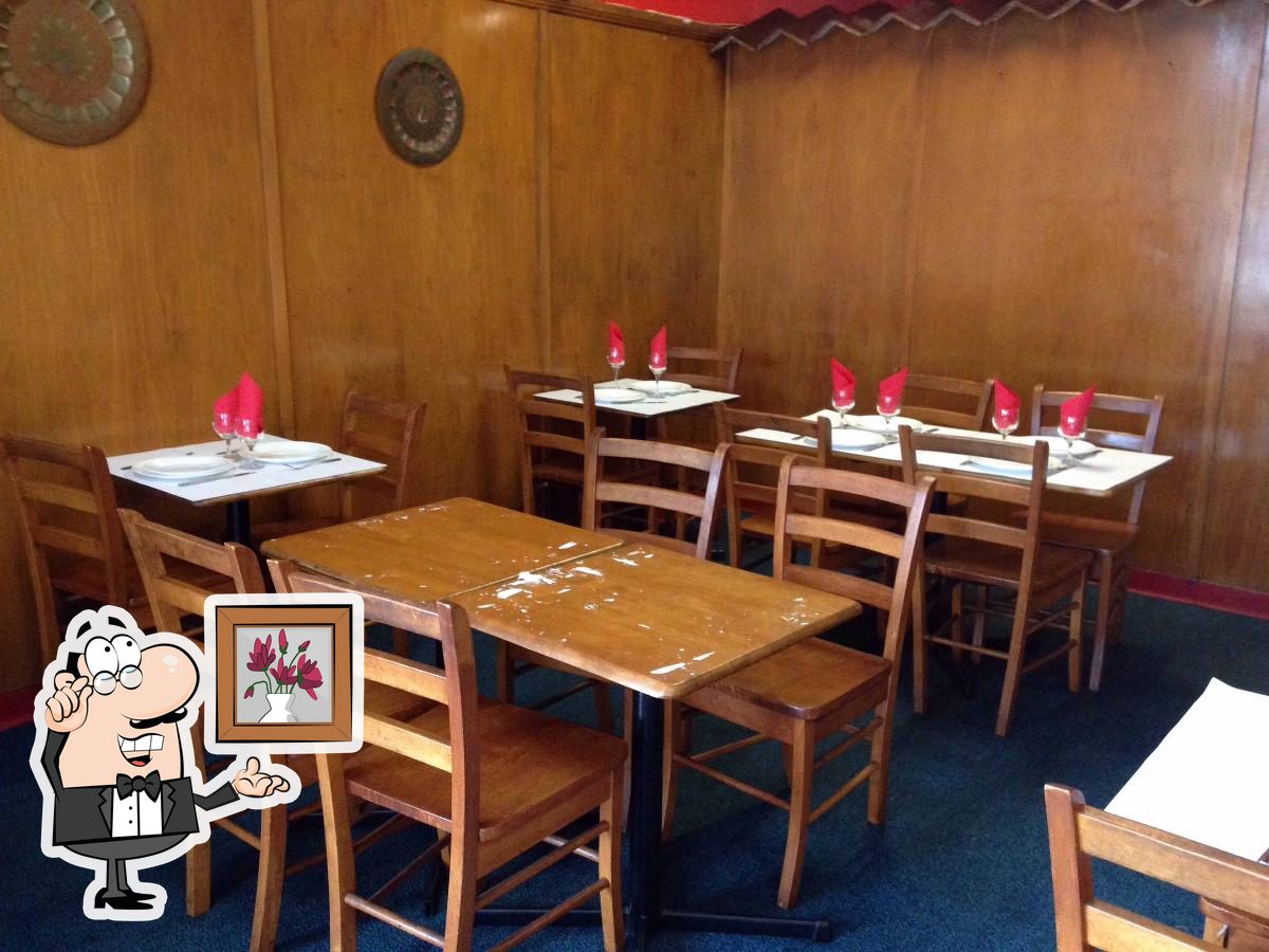 Cromer Curry House in Cromer - Restaurant menu and reviews