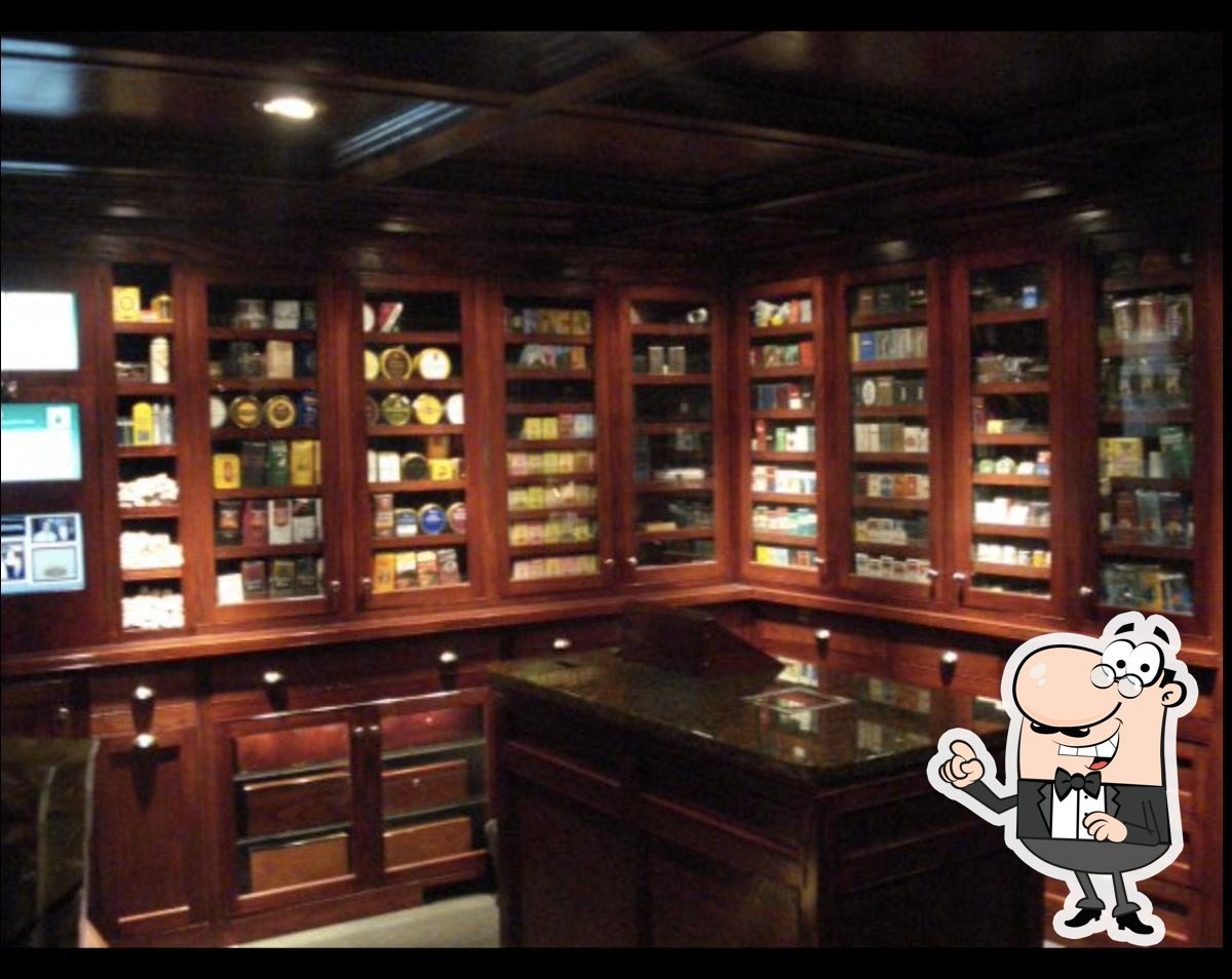 C.B. Perkins Cigar Lounge & Bar in Barnstable - Restaurant reviews