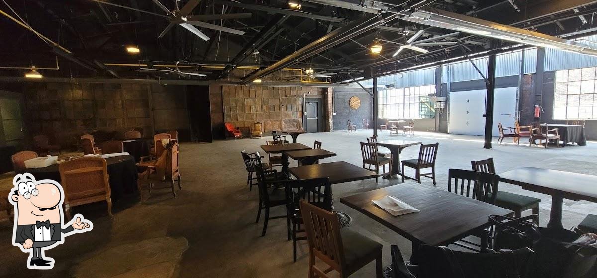 Titan Hollow, Bellefonte - Restaurant menu, prices and reviews