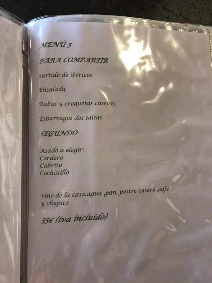 Menu at La Jaya pub & bar, Samano, Barrio Montealegre