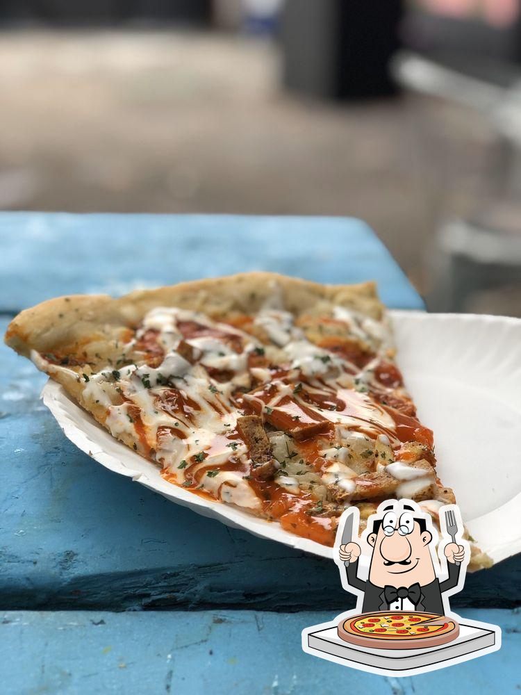 Mora Pizza in Miami - Restaurant menu and reviews