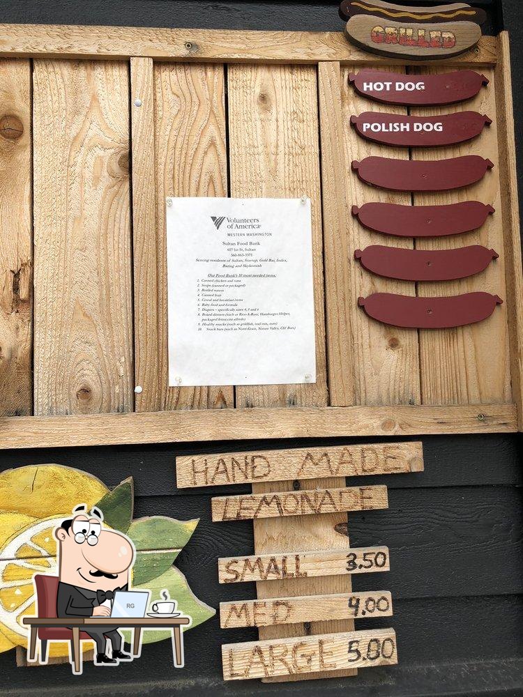 Vick's Burger Shack, Sultan - Restaurant menu, prices and reviews